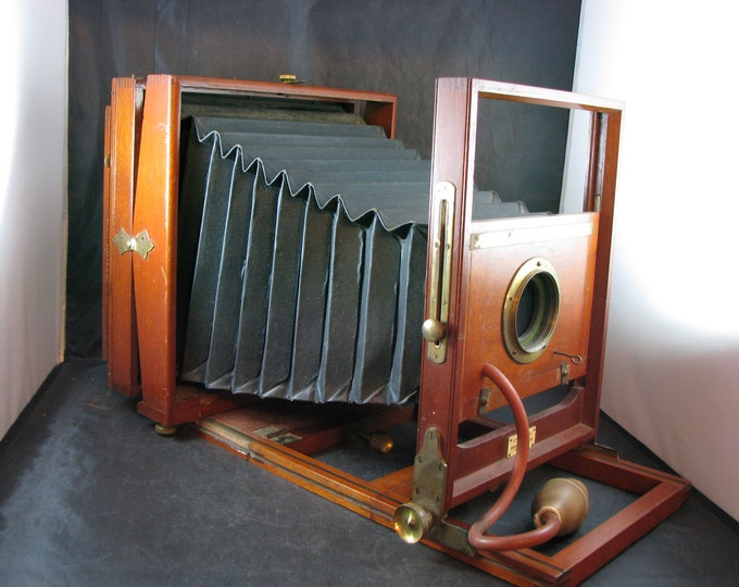 Antique Empire State Bellows Camera, Rochester Optical Co. Rochester ...