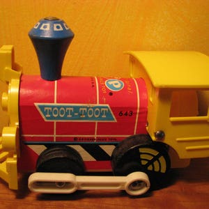 Vintage Fisher Price Toot-toot Engine No. 643 - Etsy