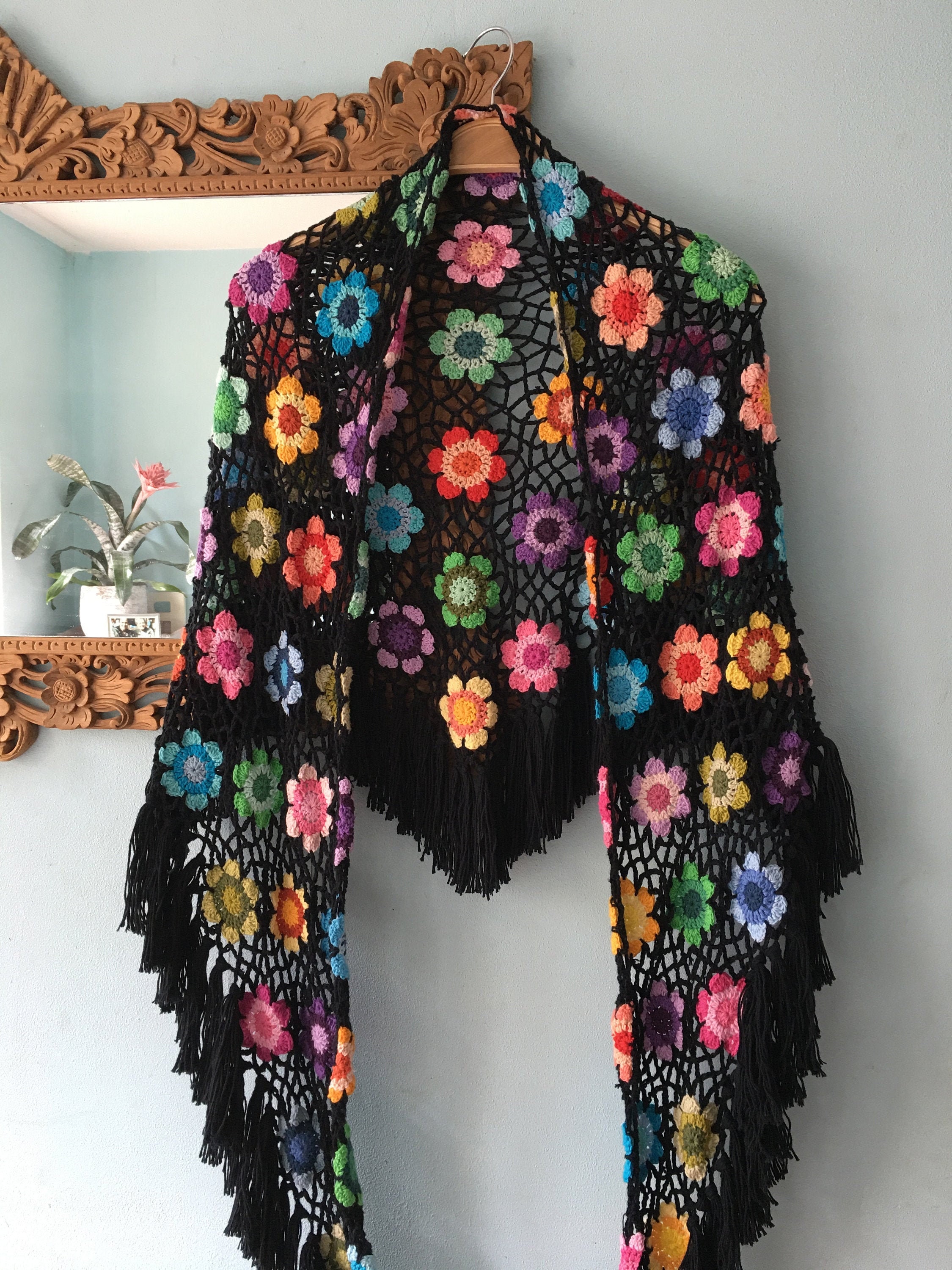 Happy Flower Shawl - Etsy