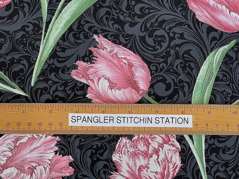 Tulip Fabric - Etched Tulips - Cotton Fabric - Quilting Fabric - FL-282 ...