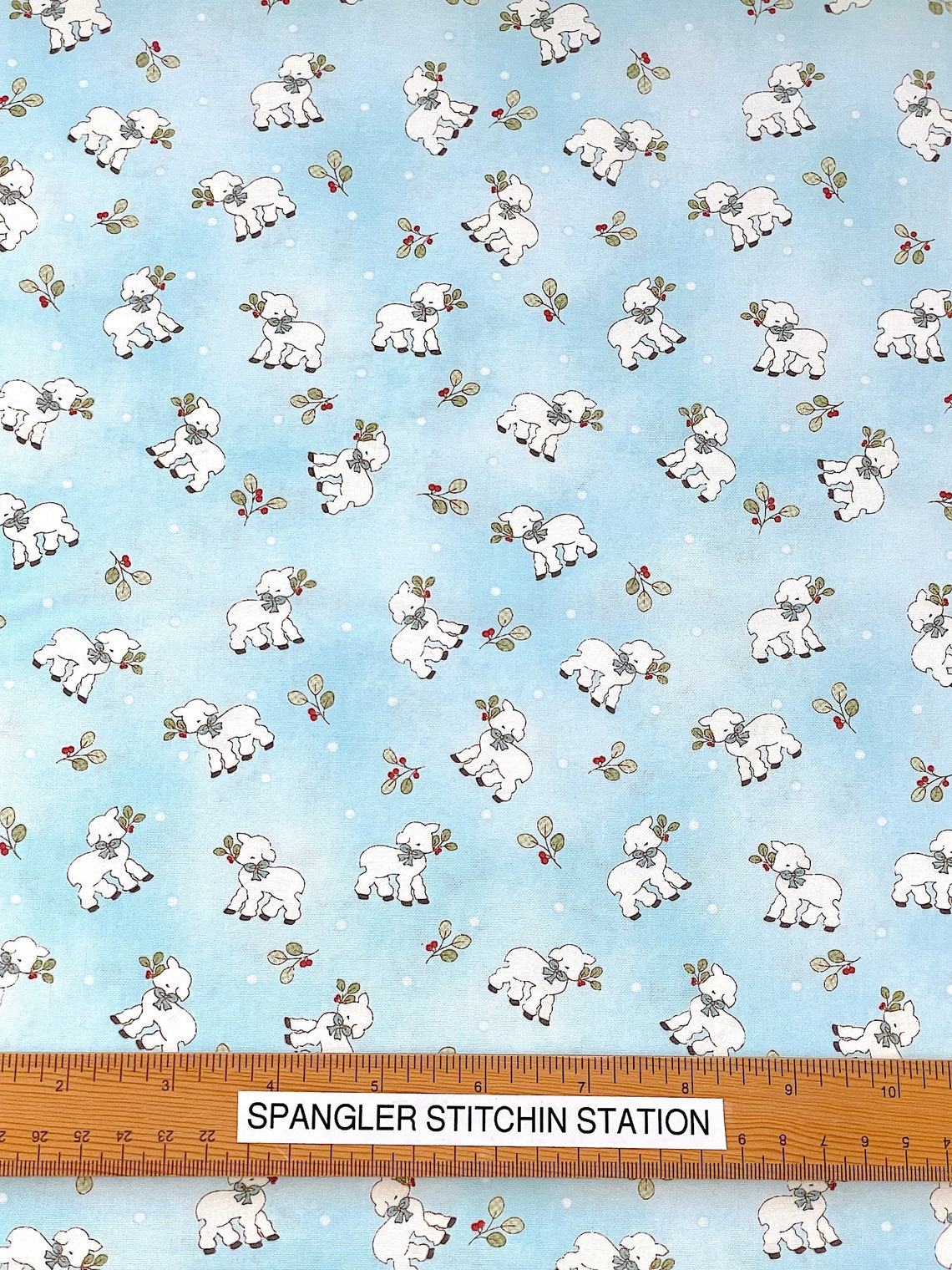 Baby Lamb Toss - Lamb Fabric - Cotton Fabric - ANMISC-69 - Etsy