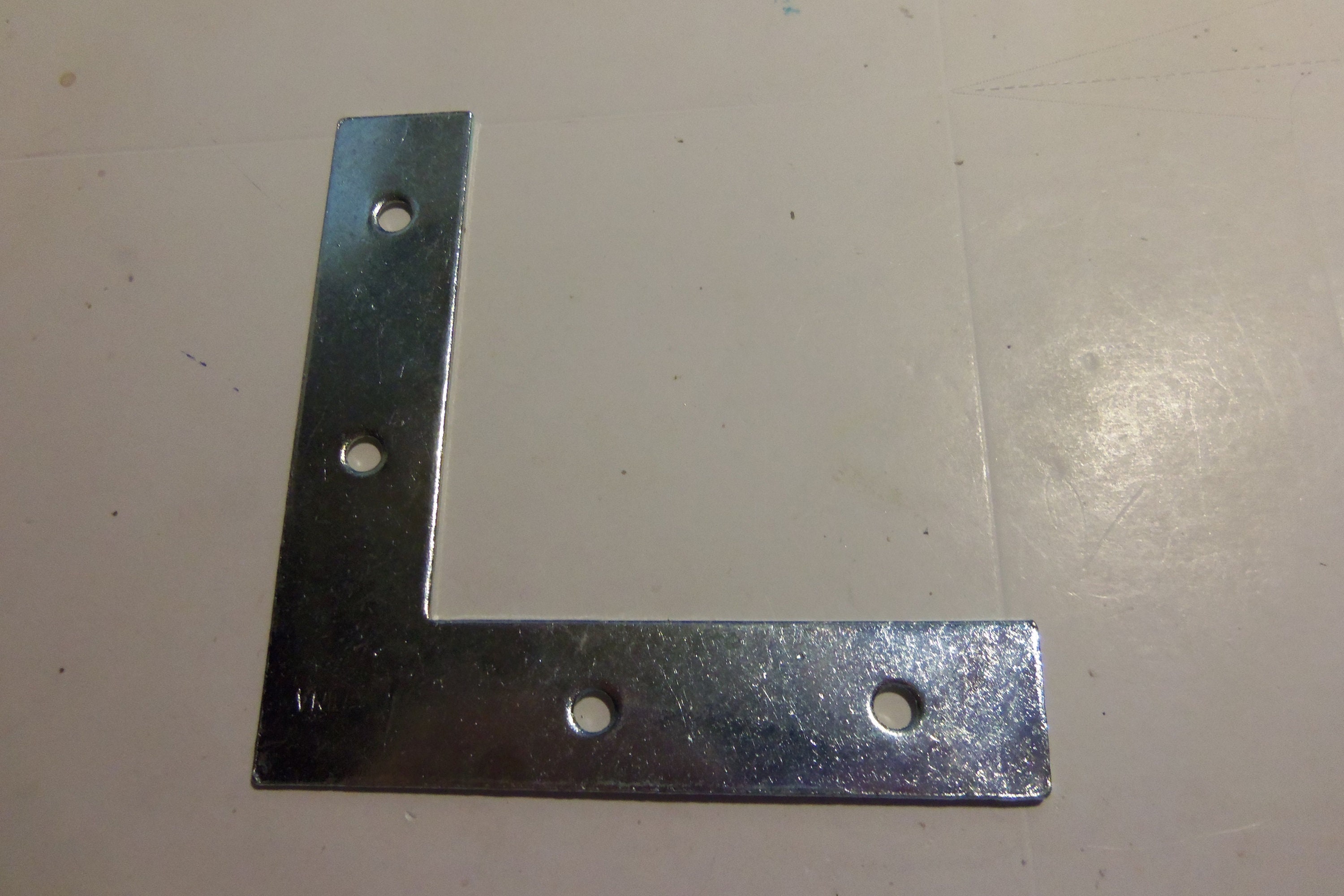Lot of 96-4 Flat Corner Iron Braces Zinc Plated Steel 7/8 - Etsy.de