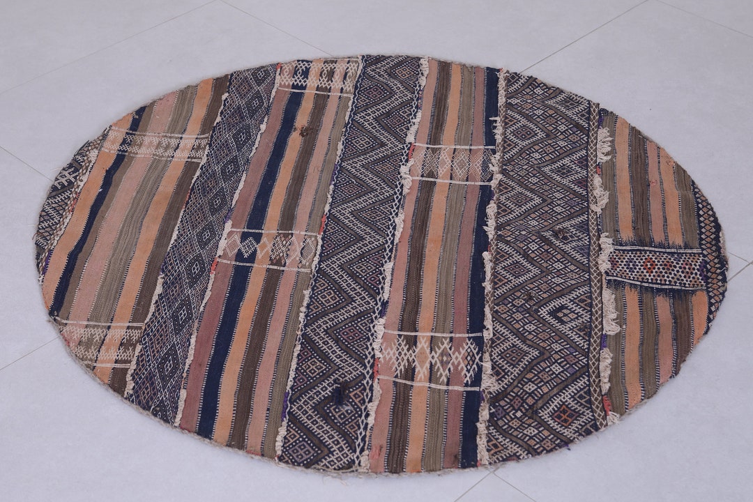 Moroccan Round Rug 3.4 Feet Moroccan rug Rounded - Round Moroccan rug ...