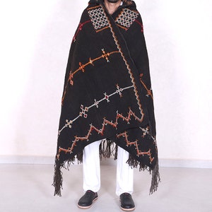 Vintage Berber Wool Cape - Moroccan Tribal Clothing - Wall Decor ...