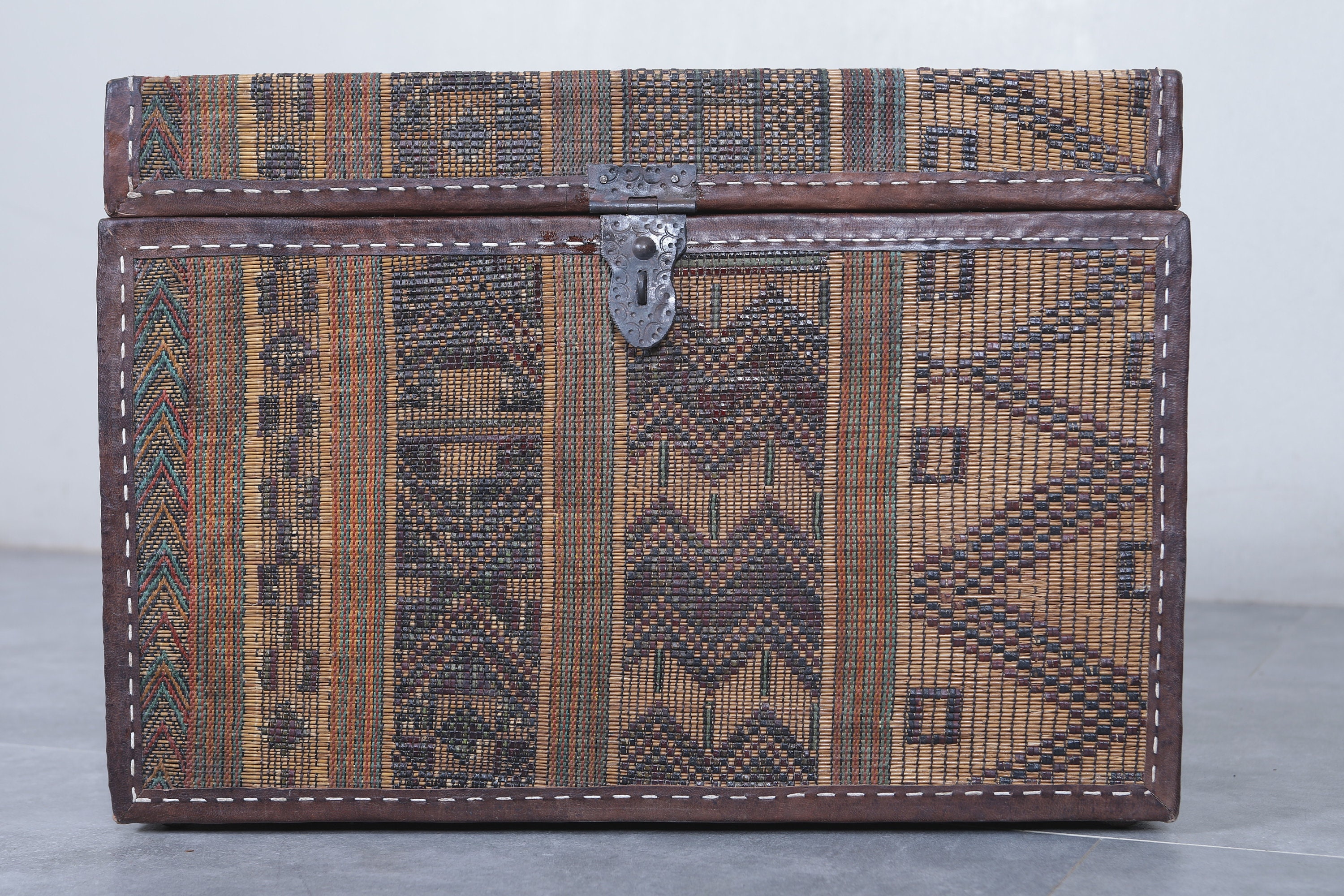 Vintage Tuareg Reed Chest – Handwoven African Storage Trunk - Boho ...