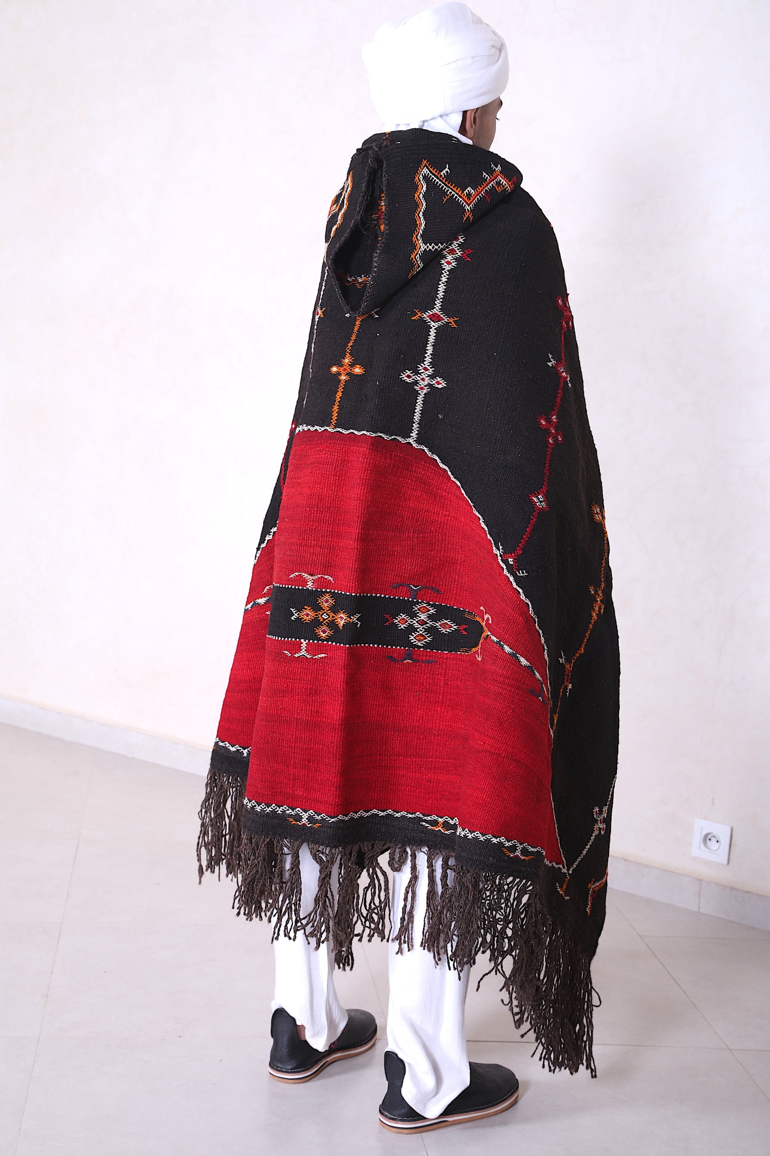 Vintage Berber Wool Cape - Moroccan Tribal Clothing - Wall Decor ...