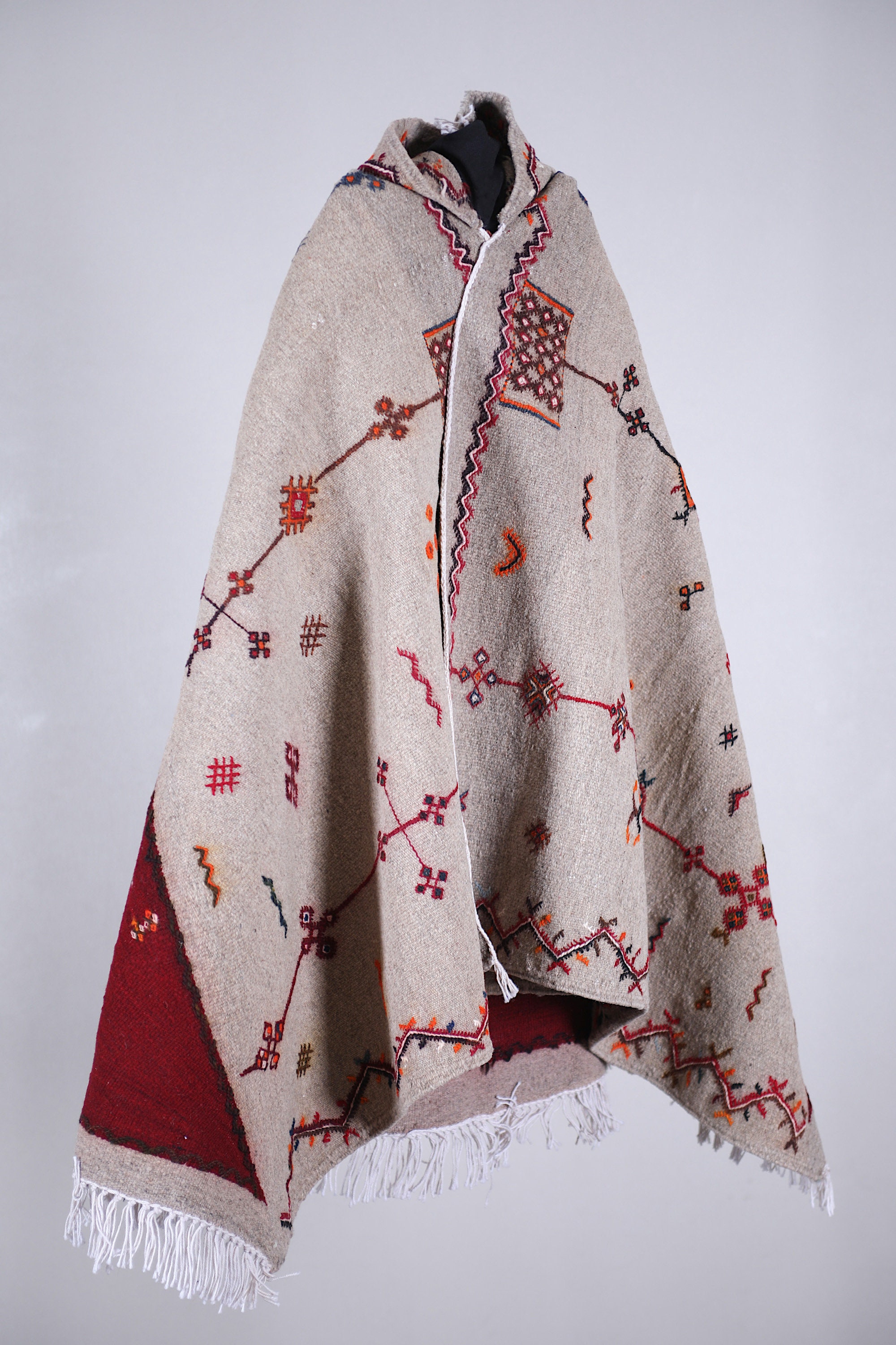 Handwoven Berber Burnous Cape – Gray Red Goat Wool Textile Wall Hanging ...