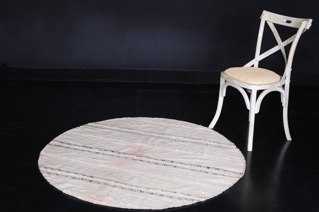 Vintage Round Rug 4.4 Feet Round Moroccan rug - Rounded Moroccan rug ...