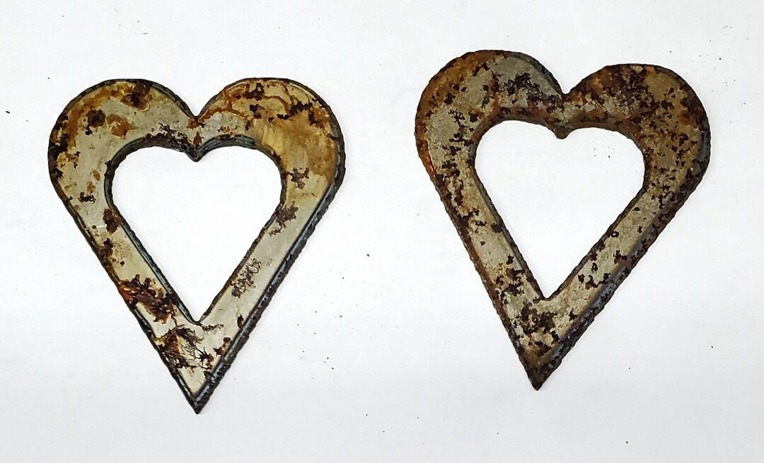 Lot Set of 2 Hollow Heart Shape 3 Inch Rusty Vintage Antique-y Metal ...