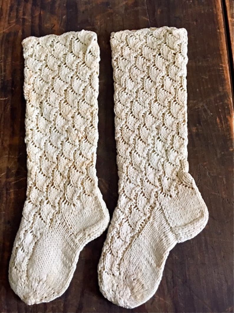 Antique Pair of Socks - Quaker - Etsy