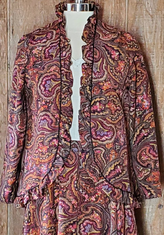 vintage 1970s paisley and - Gem