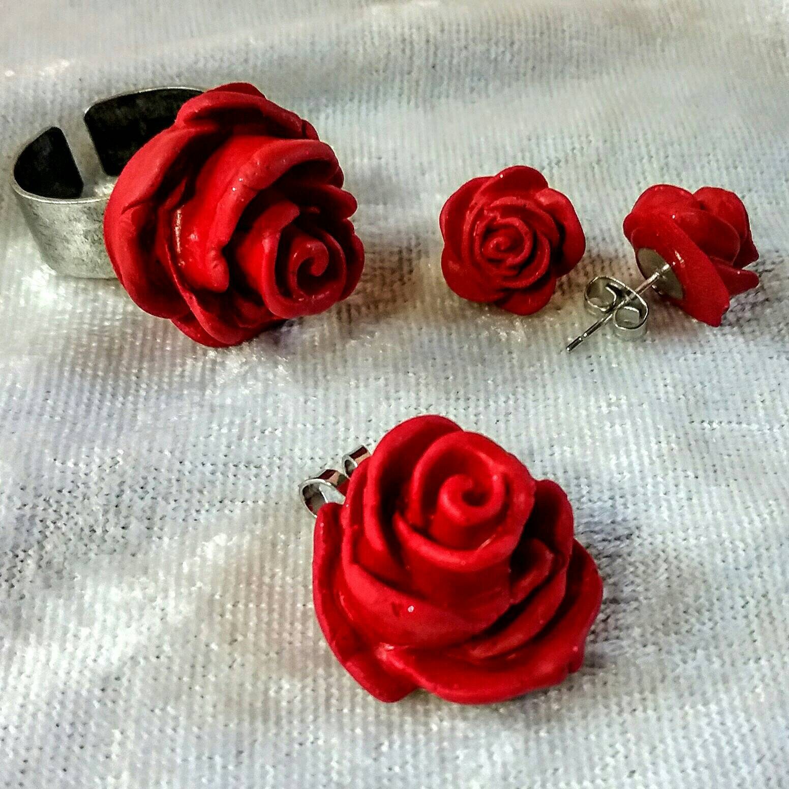 Belle's Red Roses: a Handmade Set of Red Rose Jewelry Fit for a Queen ...