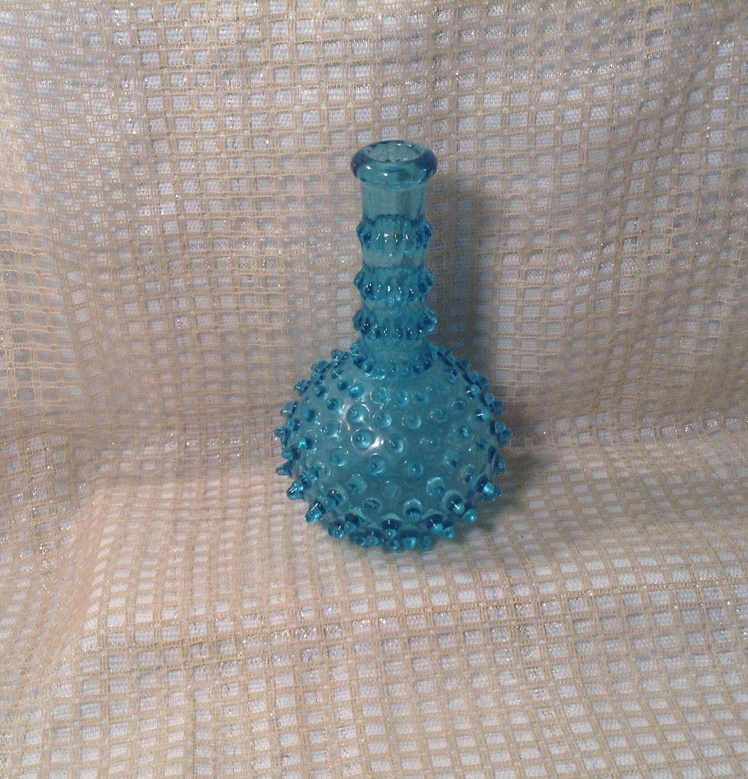 Light Blue Spike Hobnail Vase - Sky Blue Spiked Hobnail Bud Vase ...