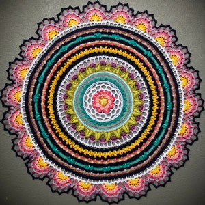 Secret Garden Crochet Pattern - English (US) and Dutch - Etsy