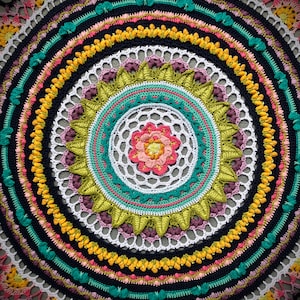 Secret Garden Crochet Pattern - English (US) and Dutch - Etsy