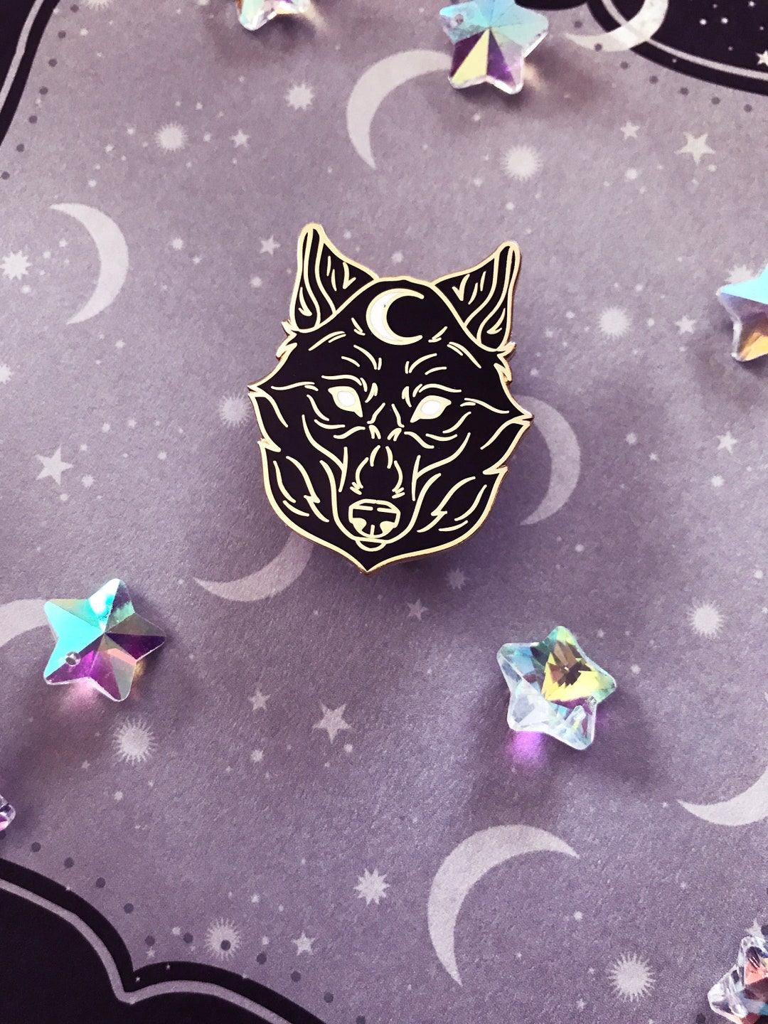 Wolf Hard Enamel Pin - Etsy