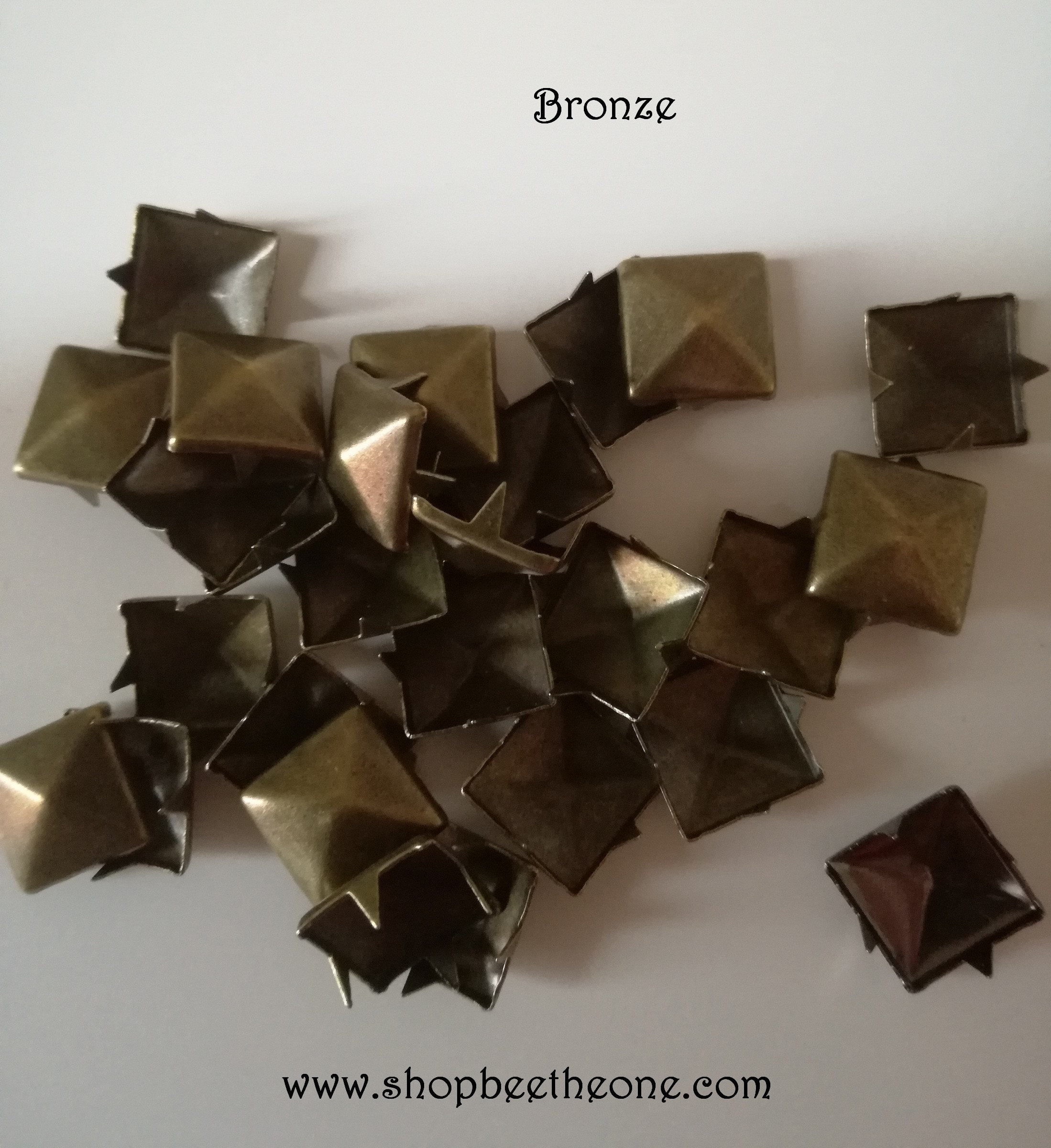 Lot of 10 Square Pyramidal Spike With Claws 10 Mm 4 Colors | Etsy