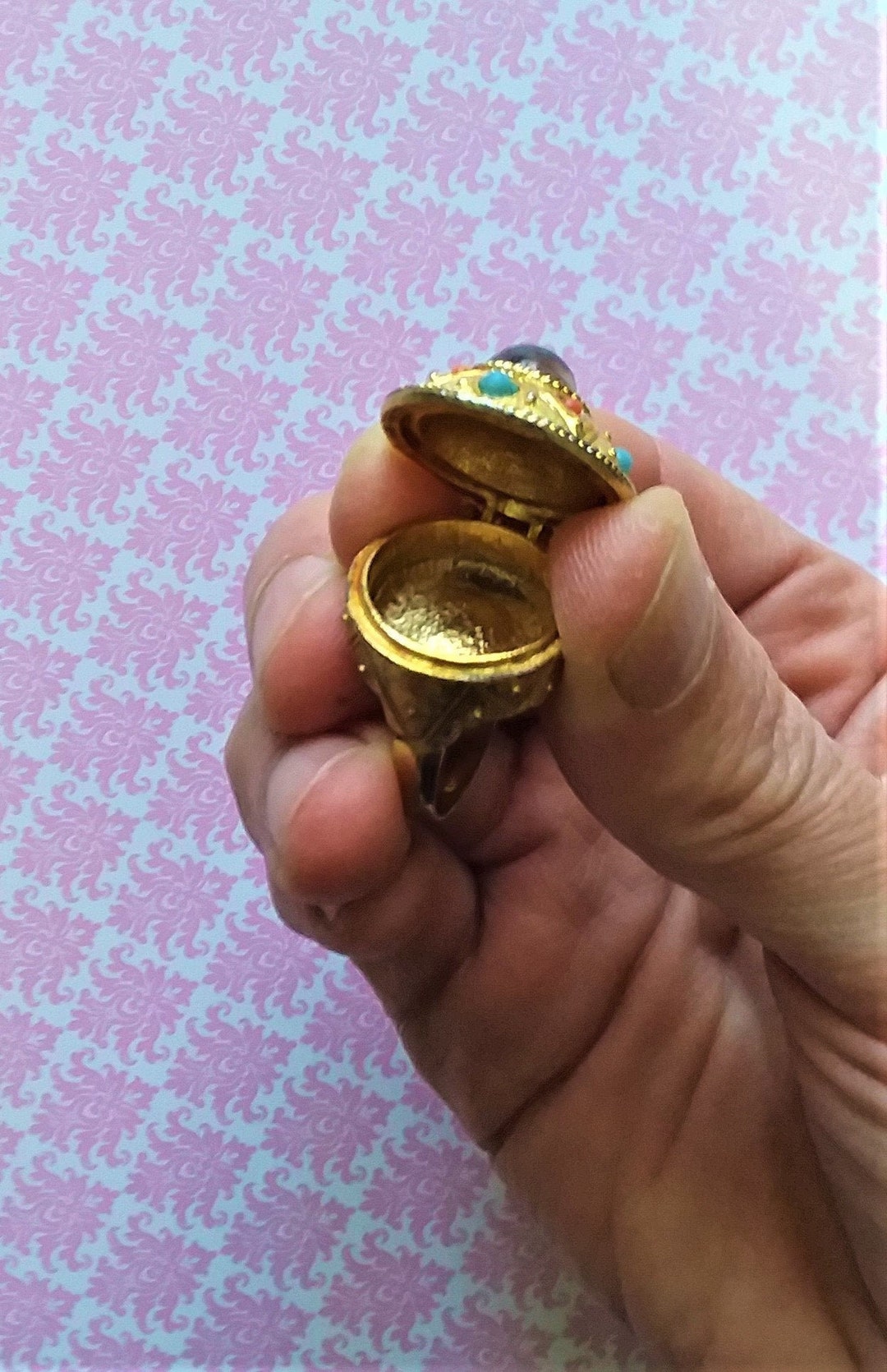 Elegant Vintage Costume Poison Ring. Faux Opal. Renaissance Style ...