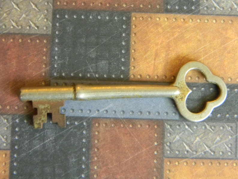 Vintage Key and Victorian Steampunk Retro Old World Map Style | Etsy