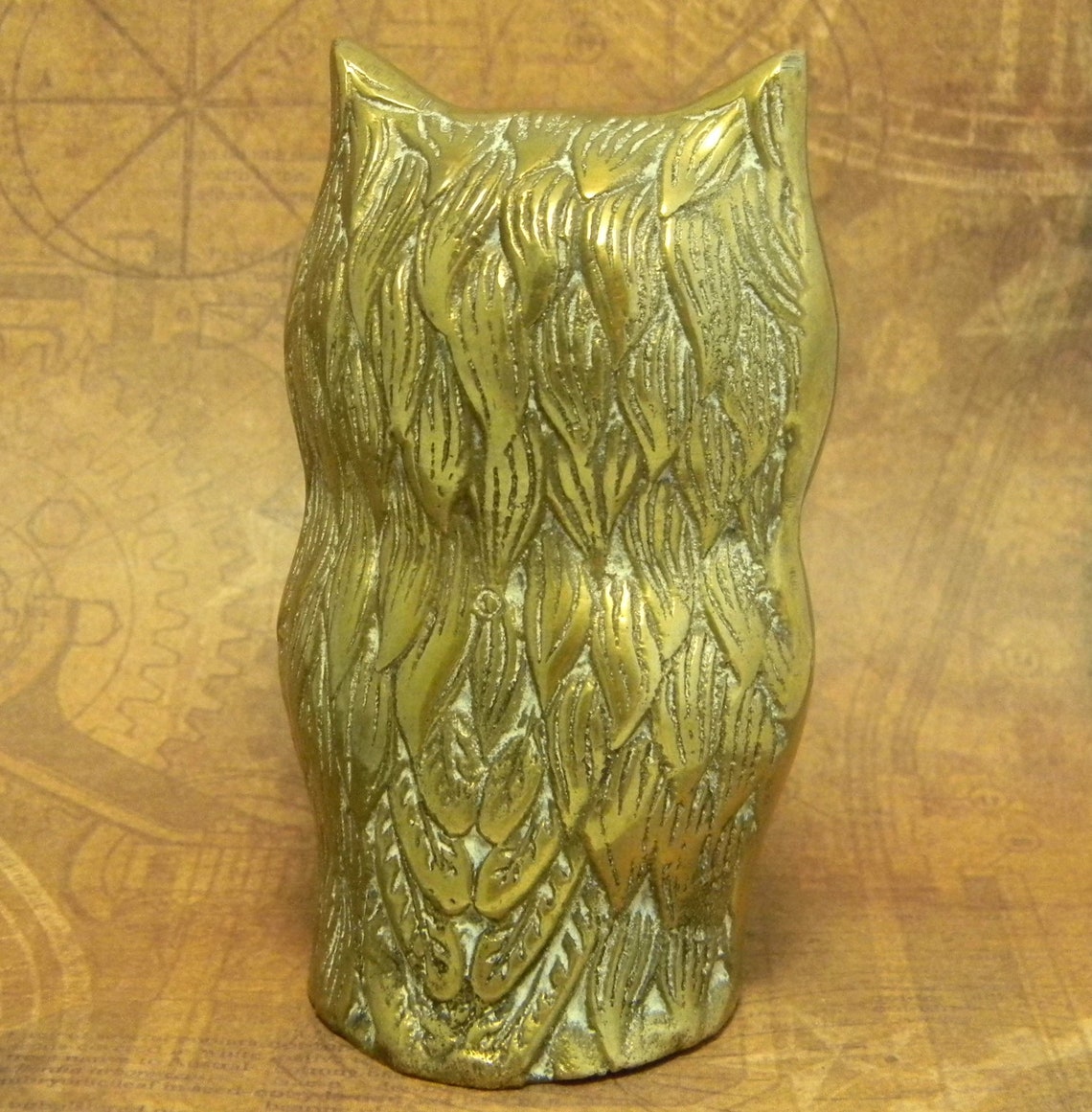 Curious and Cute Vintage Cast Owl Desktop Sculpture Paperweight. Solid ...