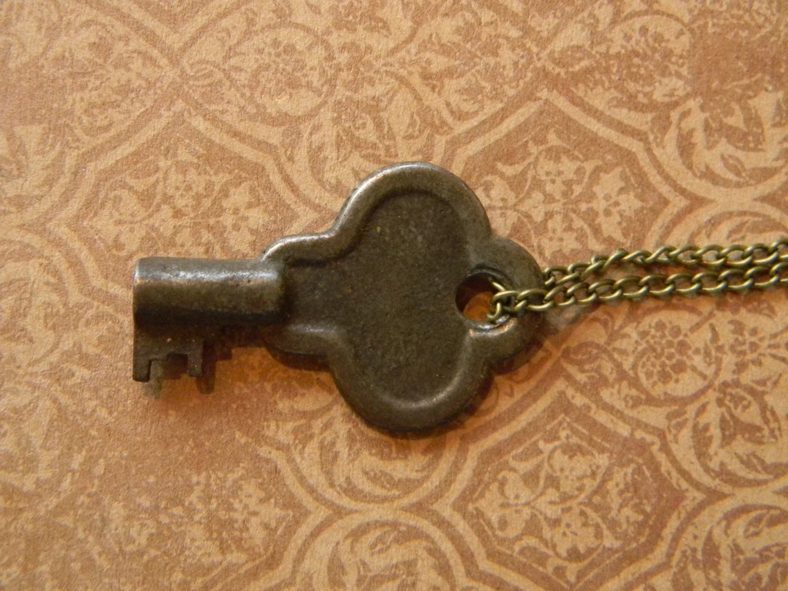 Cool Vintage Barrel Key and Petite Victorian Steampunk - Etsy