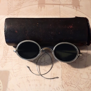 Antique Victorian Era Railway & Carriage Spectacle Sunglasses With ...