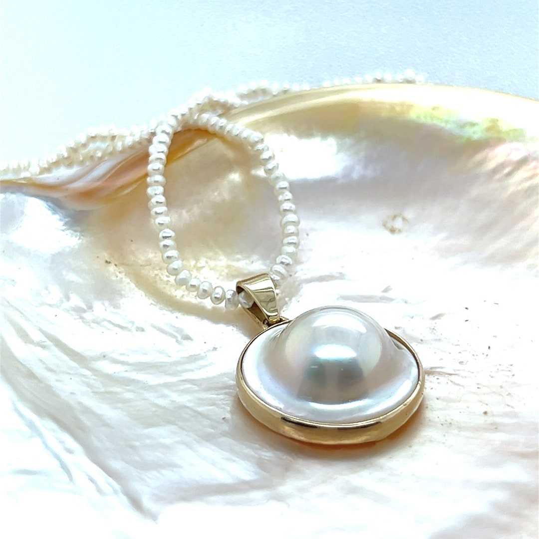 Mabé Pearl Pendant | Blister Pearl Pendant | Lustrous Mabé Pearl ...
