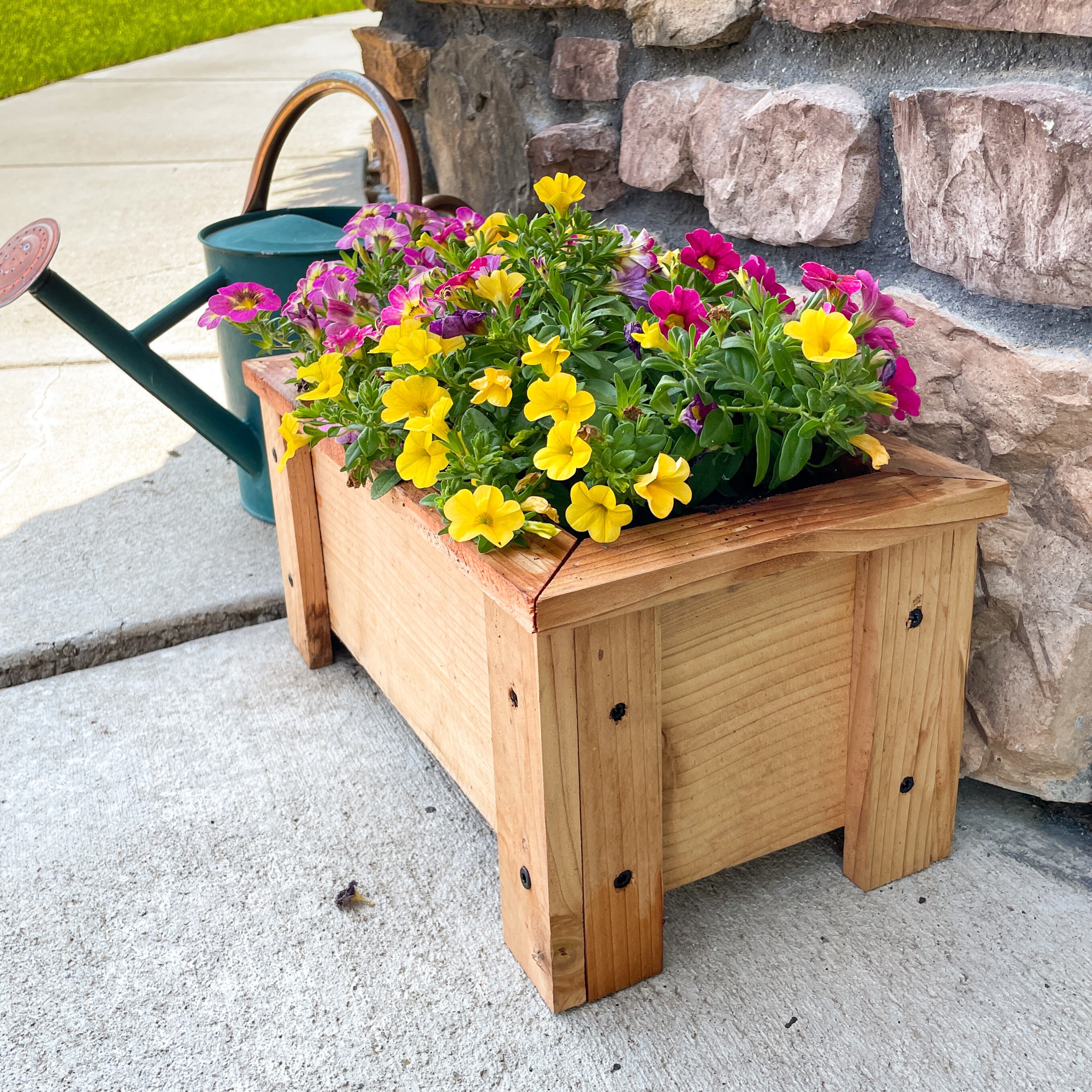 Small Cedar Planter Box - Etsy