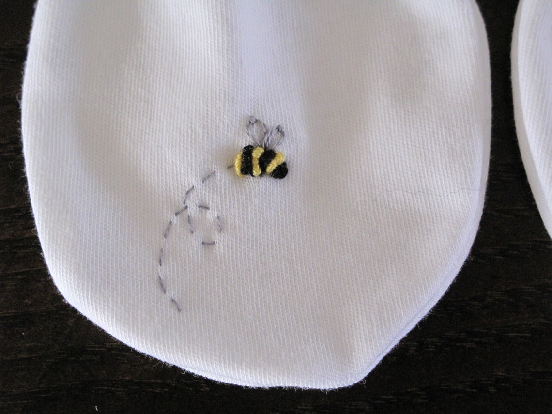 Newborn Bee Mittens, Baby Shower Gift, New Baby Boy and Girl Mittens ...