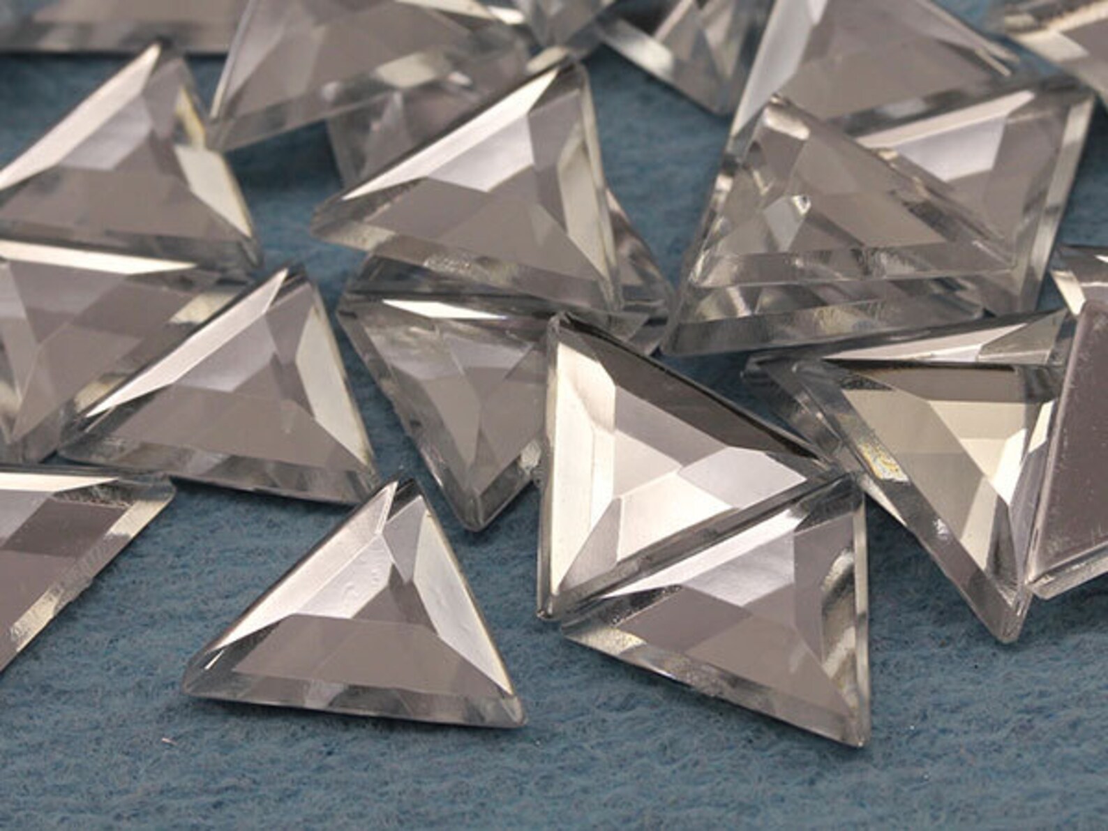 250PCS Crystal Clear Acrylic Stick on Triangle Rhinestones Self ...