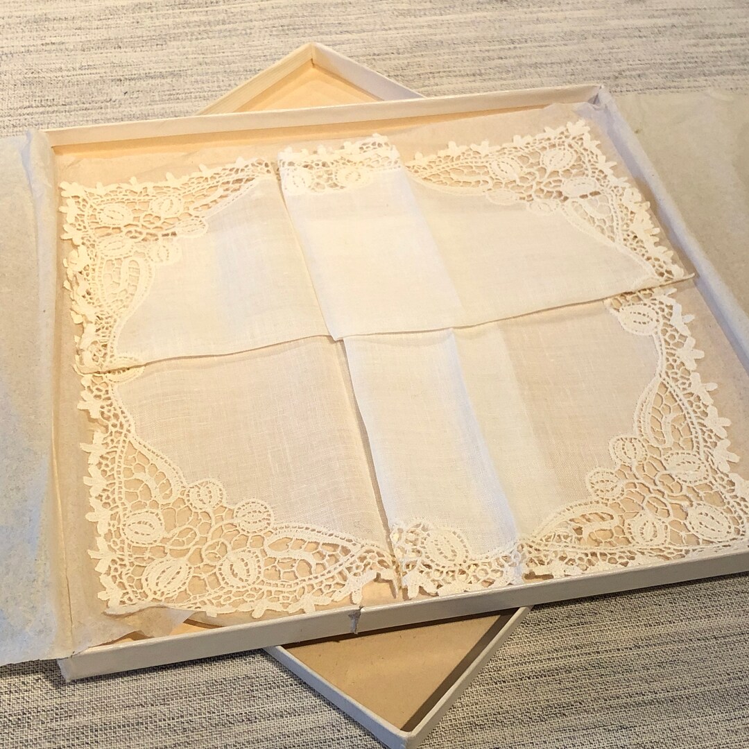 White Lawn Handkerchief With Tatted Lace Edge - Etsy
