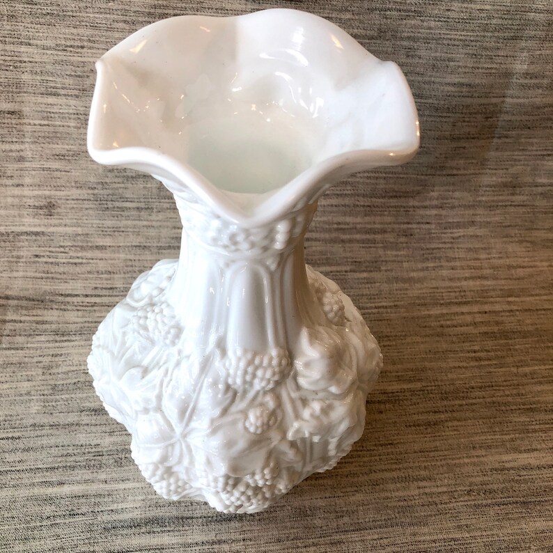 Vintage Milk Glass Blackberry/ Loganberry Vase - Etsy
