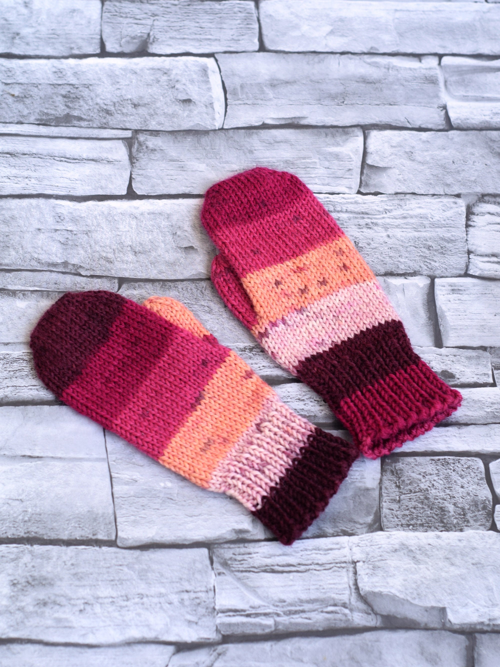 Kids 100% wool mittens with burgundy and pink stripes hand | Etsy