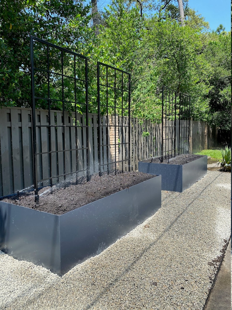 Large Classic Metal Garden Trellis, Multiple Sizes, Stakes or Wall ...