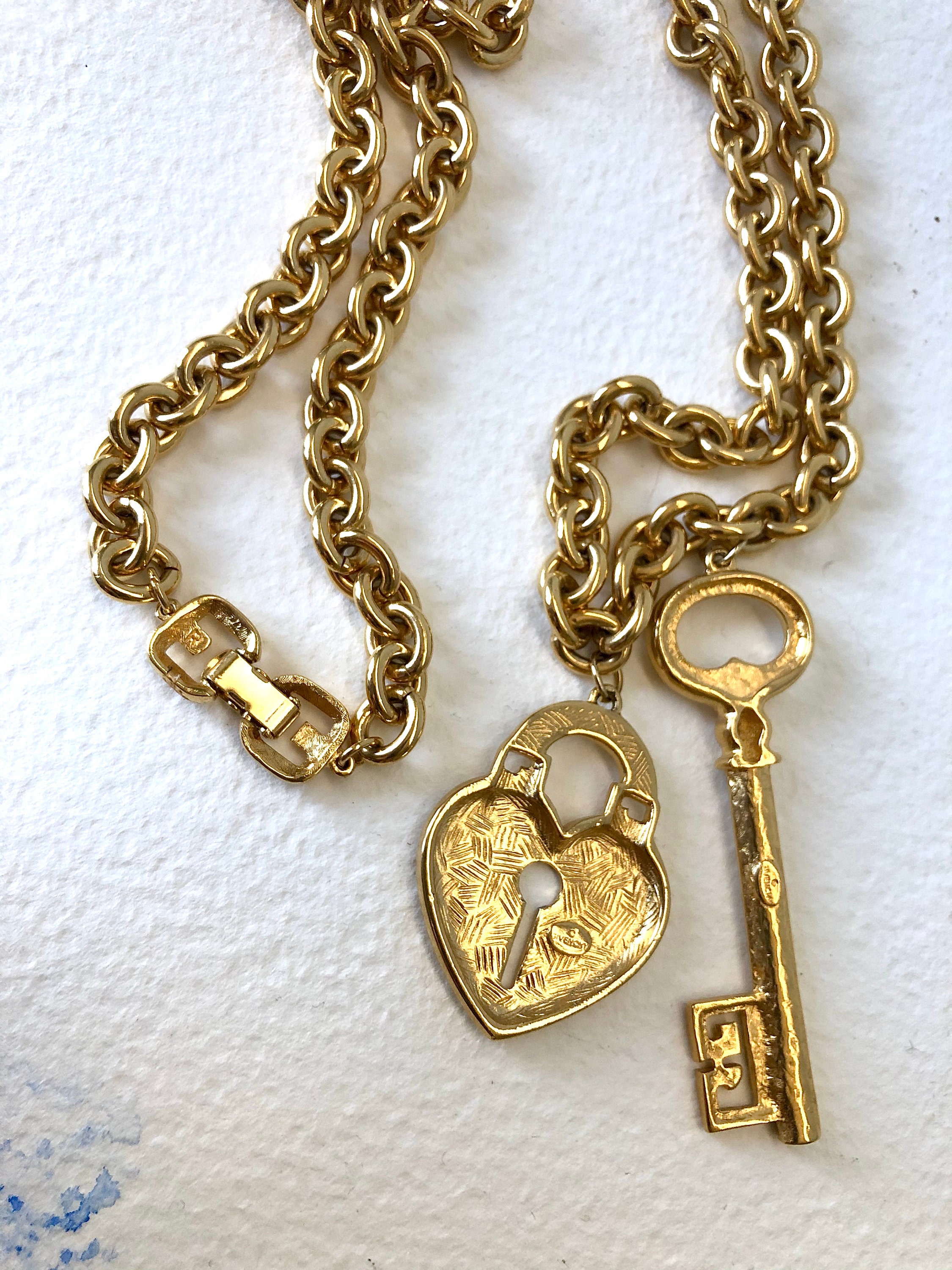 Vintage GIVENCHY Paris New York Heart & Key Chain Necklace With ...
