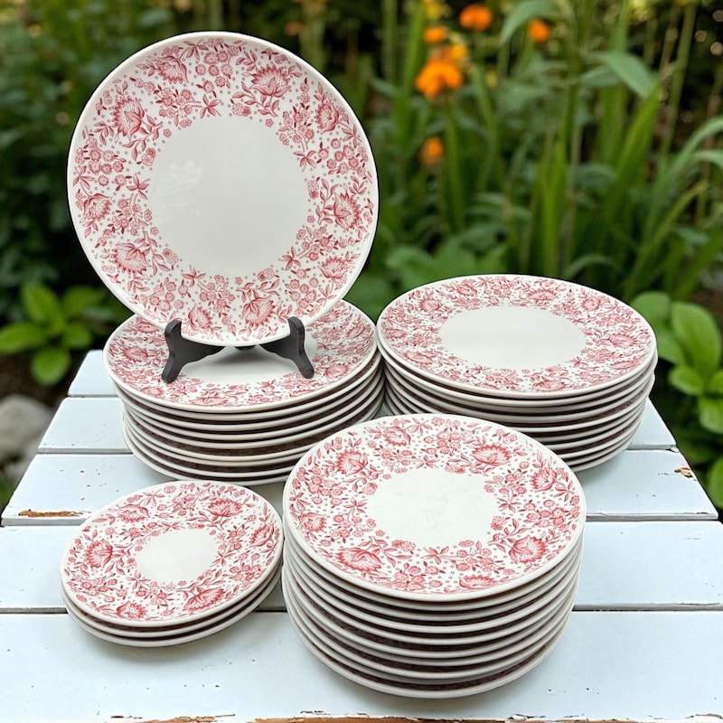 Red Vintage China Pattern - Etsy