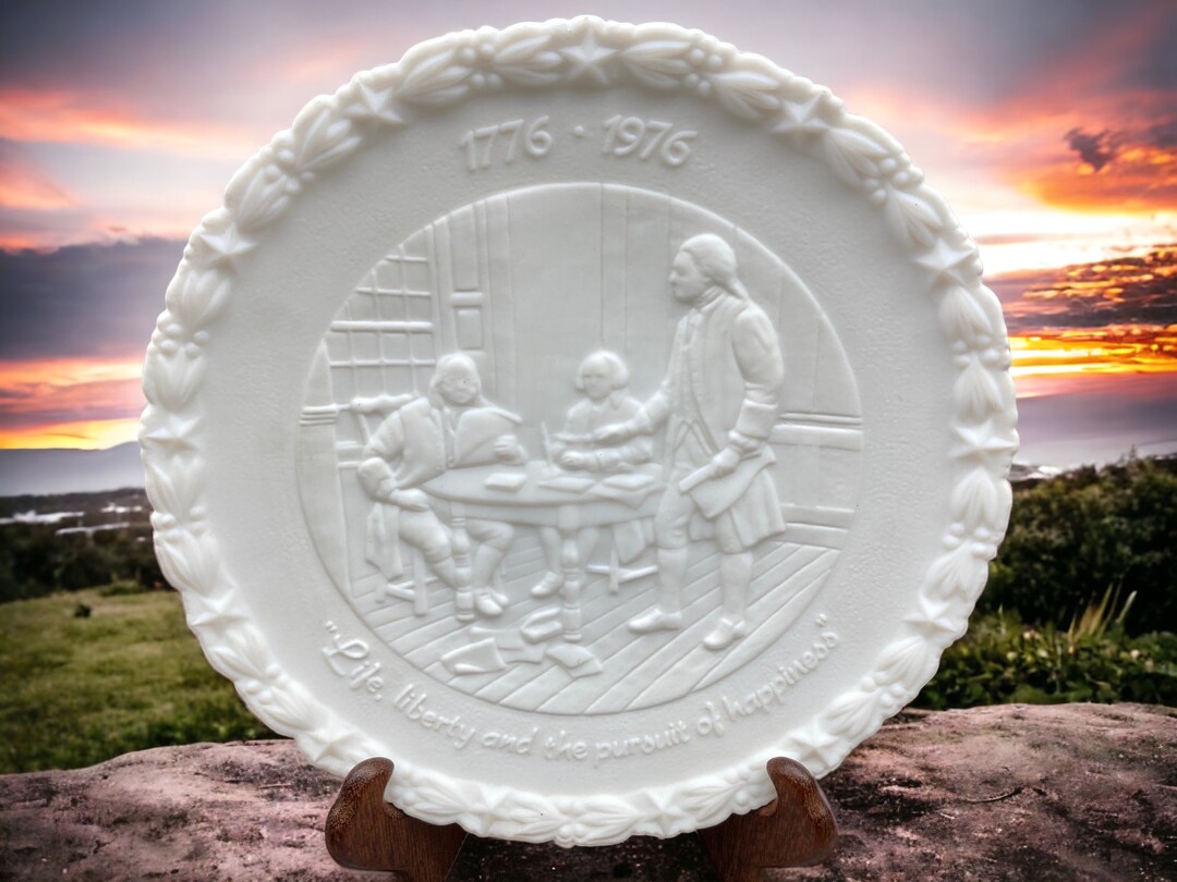 1974 Fenton Bicentennial Plate: Declaration of Independence Porcelain ...