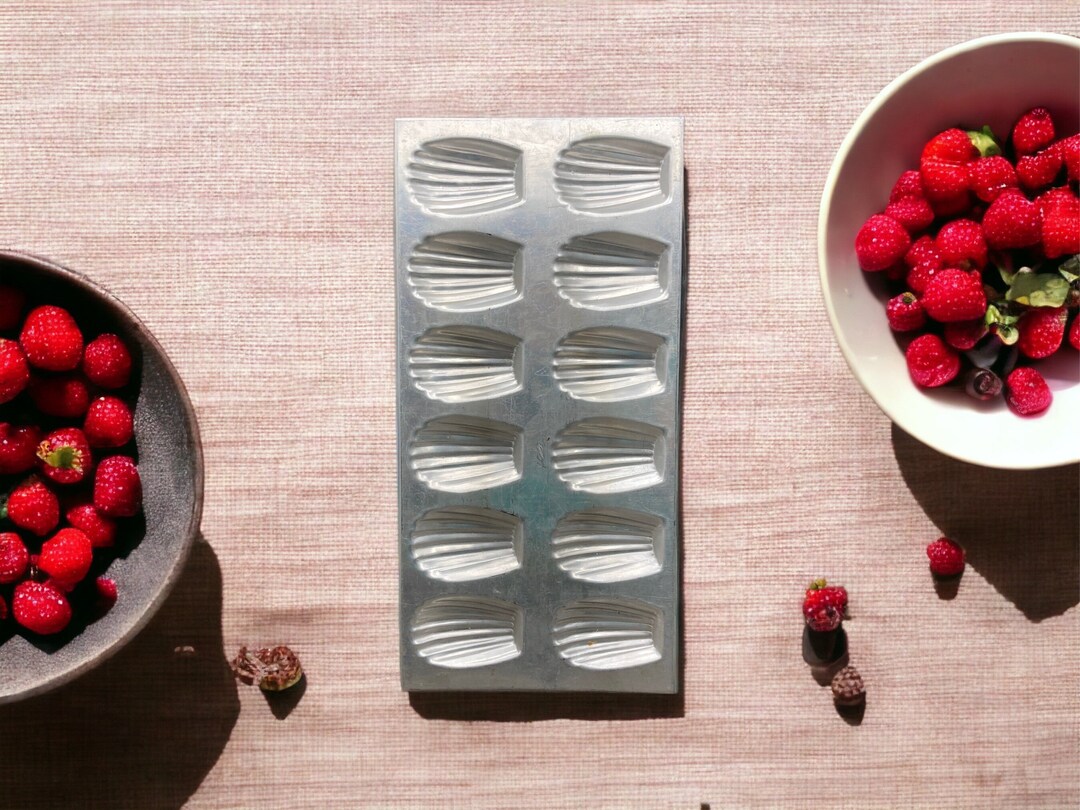 NEVCO Vintage French Madeleine Cookie Baking Tray Scalloped Butter ...