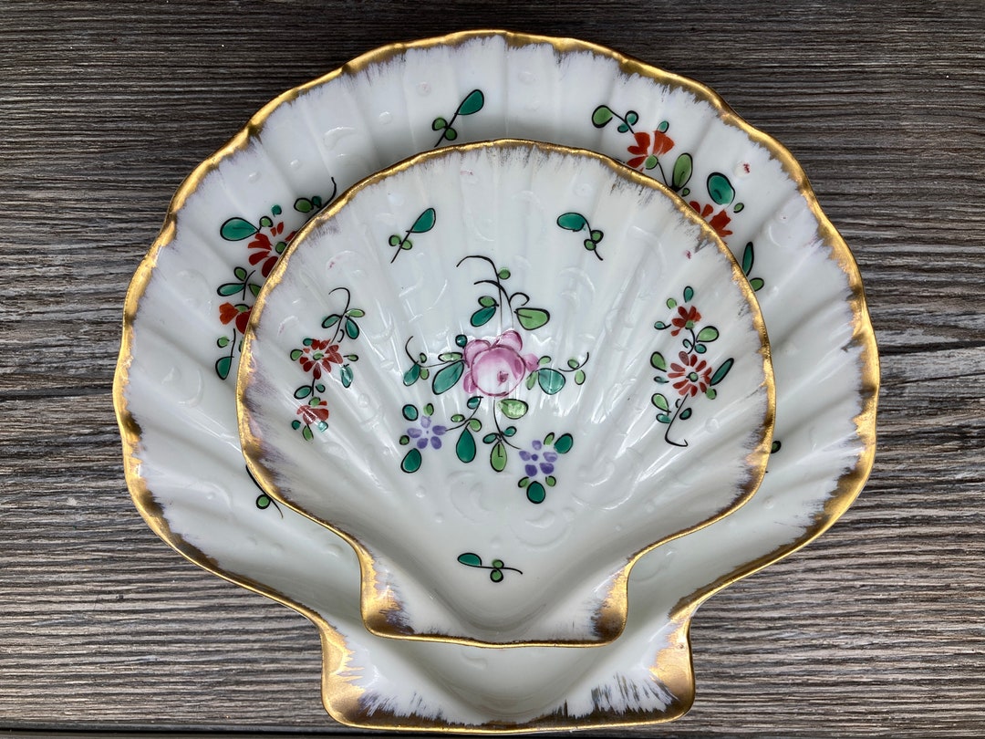 2 LIMOGES Hand Painted Artist Signed Porcelain Decorative Shell-shaped Dishes Gilded Rim Floral ...