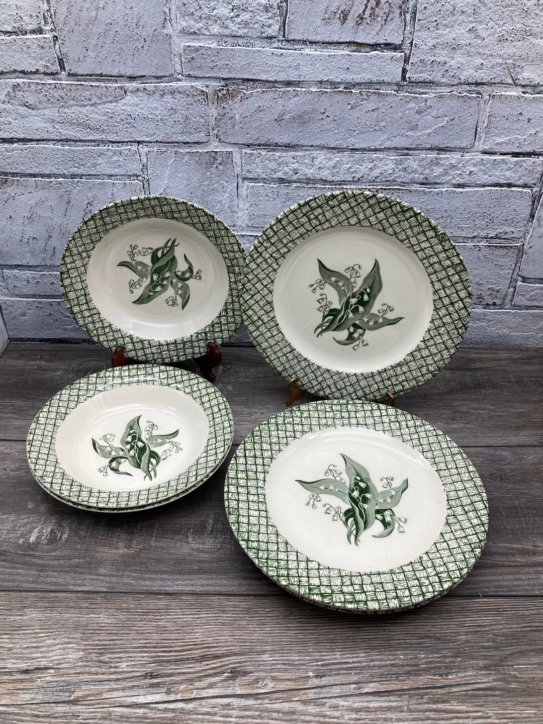 1955 PRIMROSE CHINA Company lily of the Valley Pattern Green ...