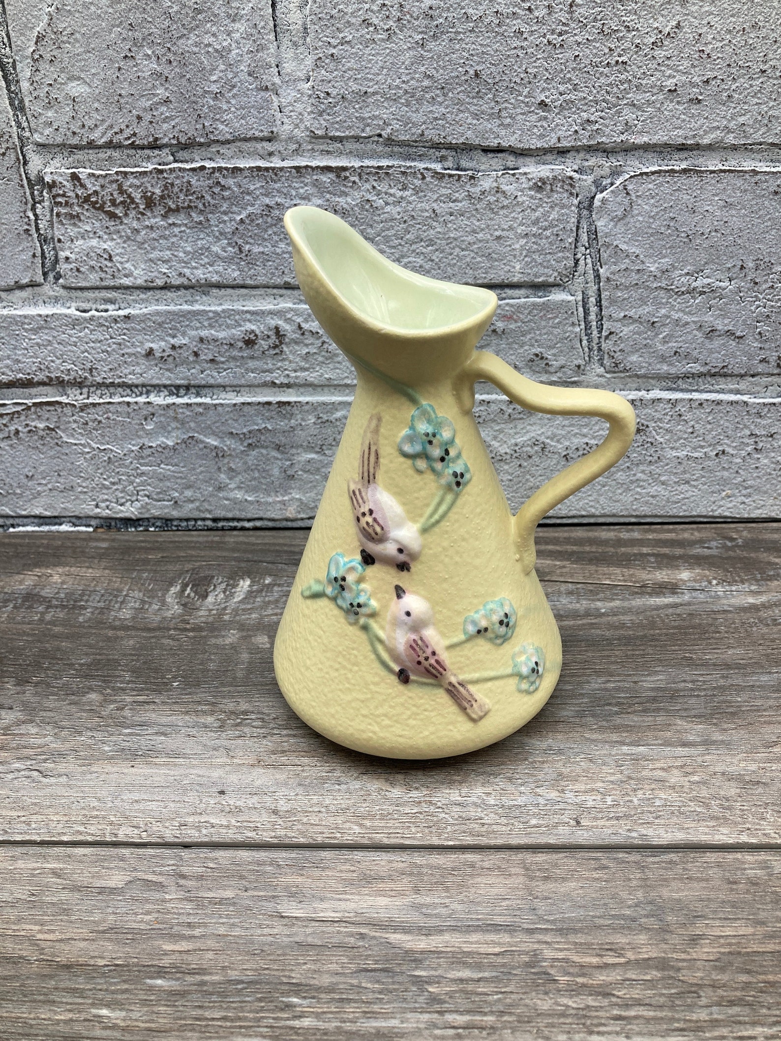 1957 HULL Pottery S2 pitcher / Ewer / Pitcher Vase - Etsy