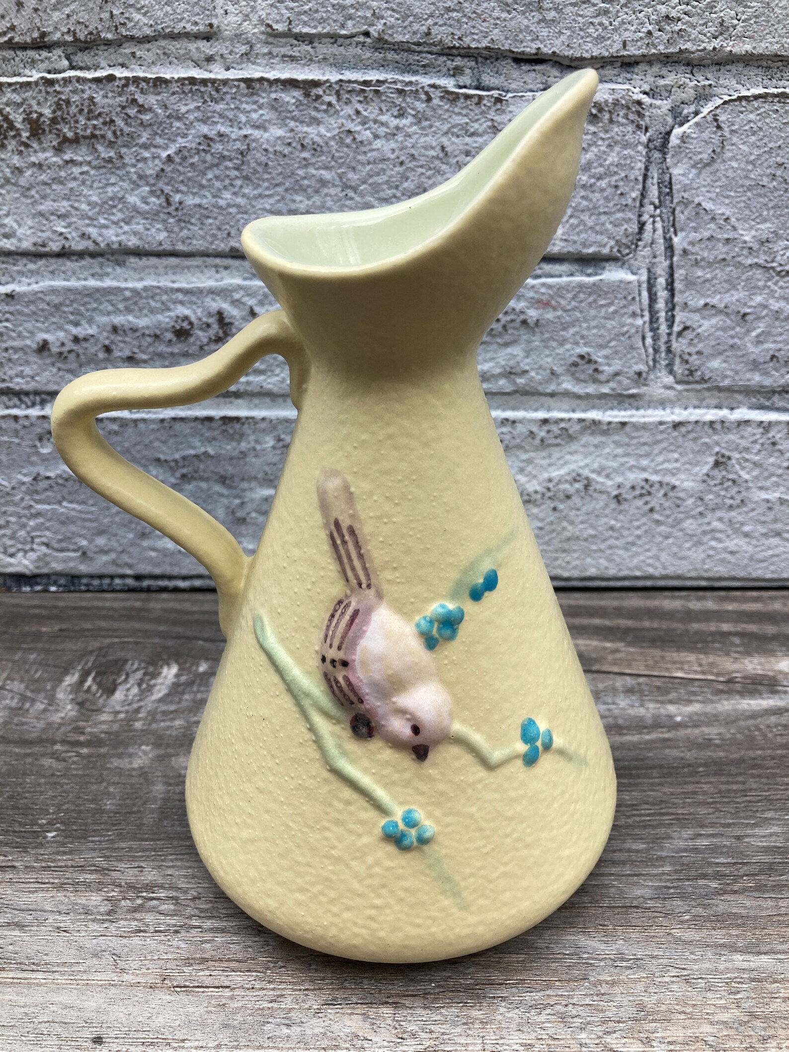 1957 HULL Pottery S2 pitcher / Ewer / Pitcher Vase - Etsy