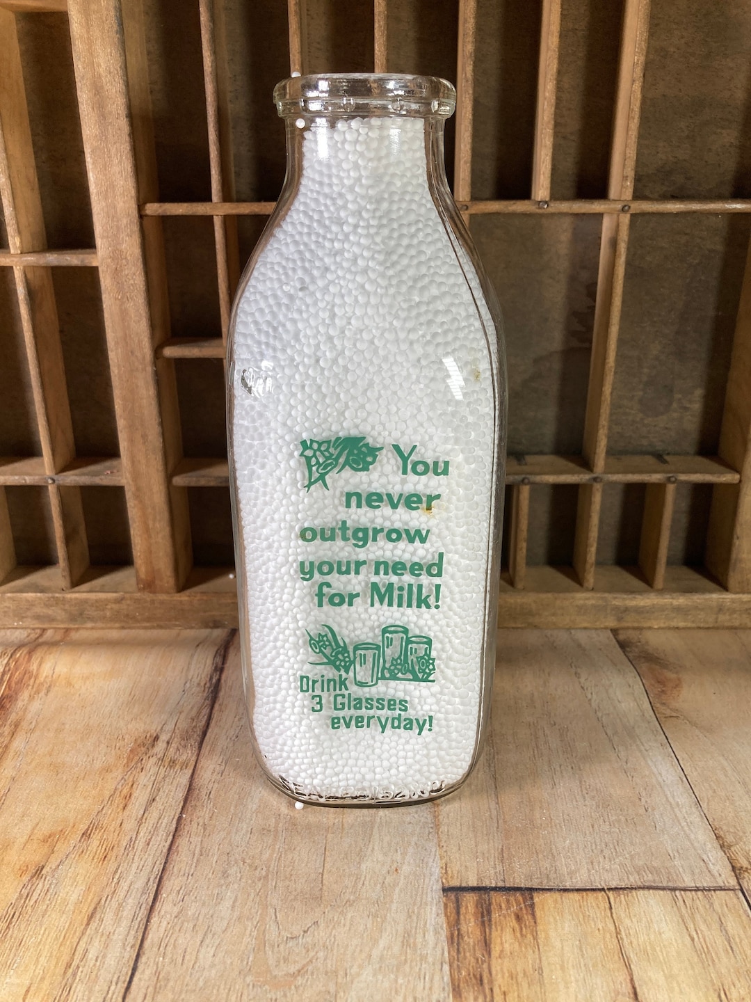 One Quart MILK BOTTLE~ Hank Bros. Wenepawin Farm East Longmeadow ...