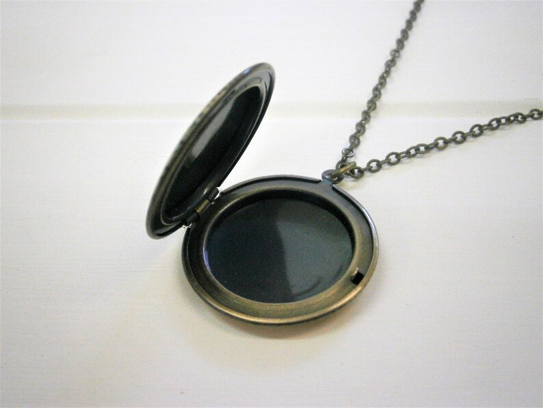 Collar de medallón de estilo vintage / medallón de bronce - Etsy México