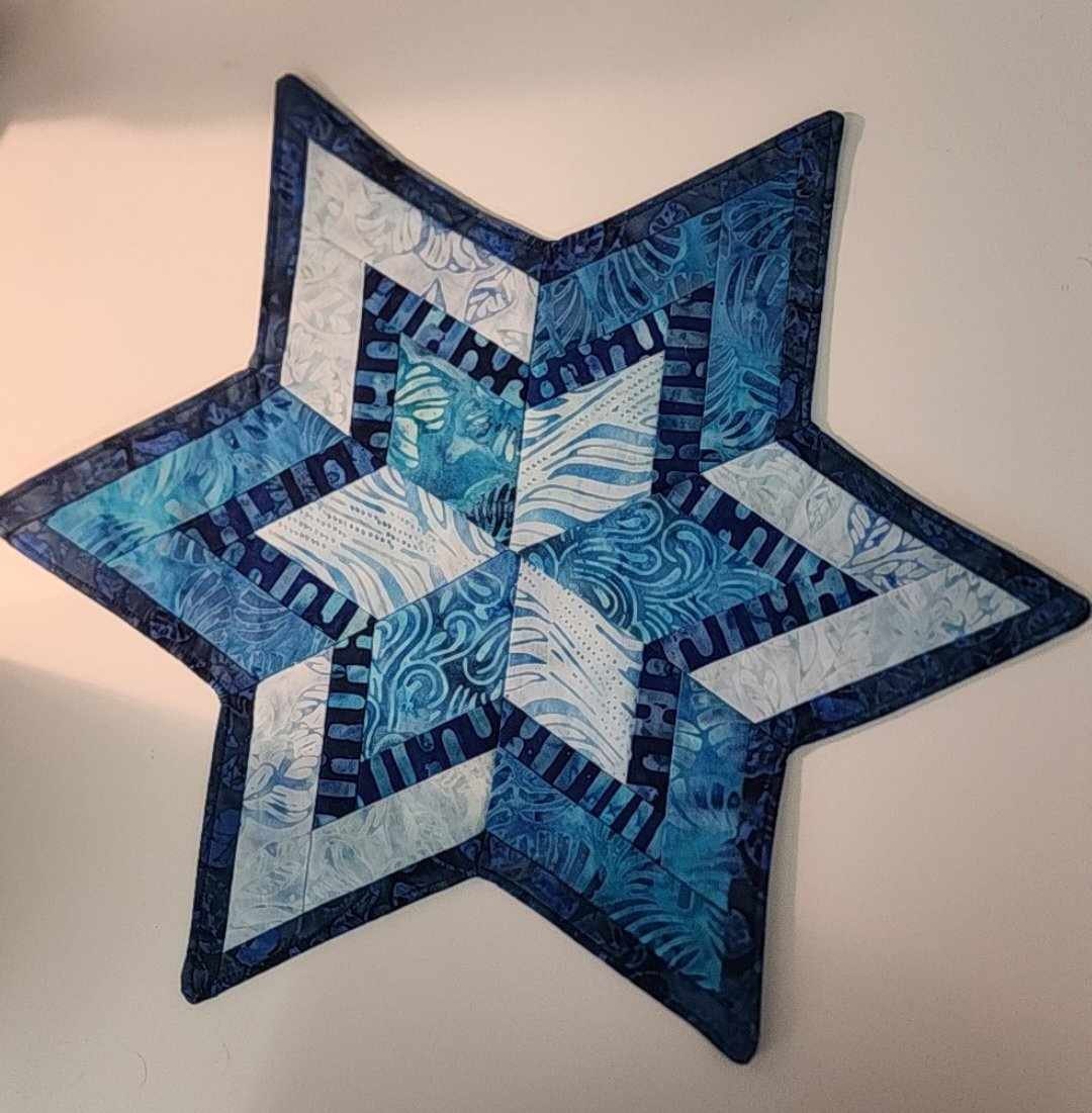 QUILTED STAR TABLE Topper - Etsy