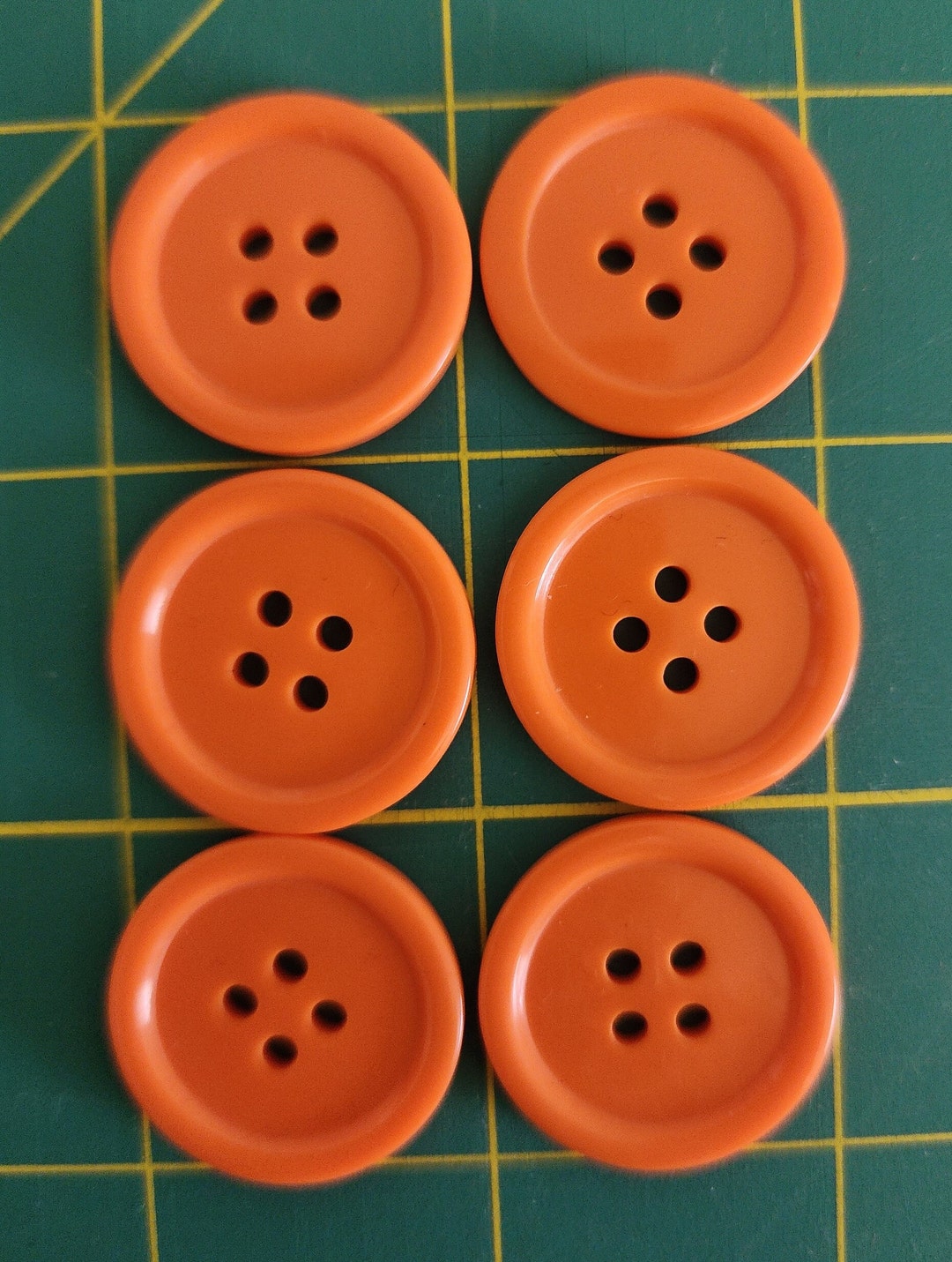 ORANGE ROUND BUTTONS - Etsy
