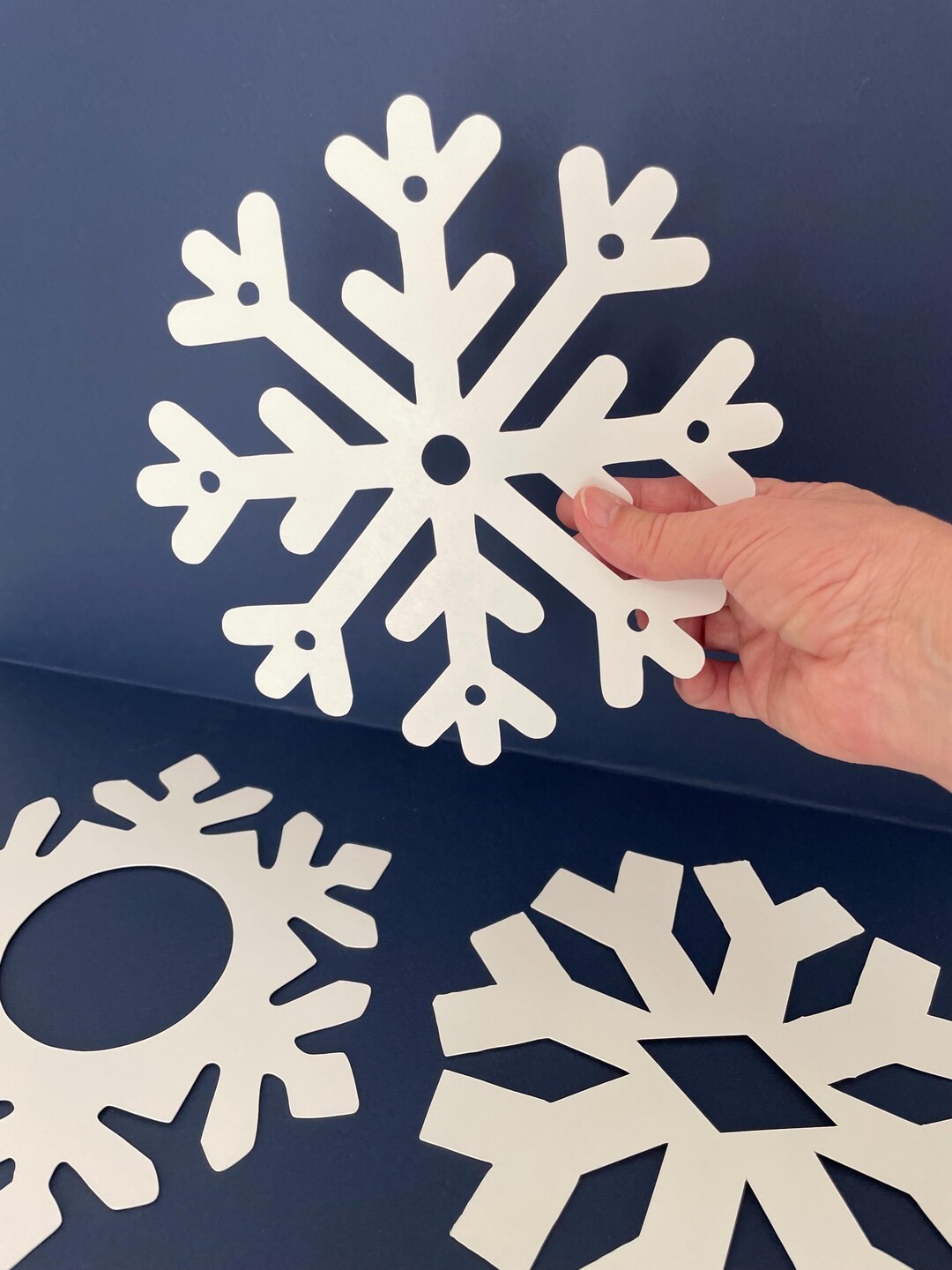 Large White Tagboard Paper Snowflake Die Cuts, Winter Decoration (set ...