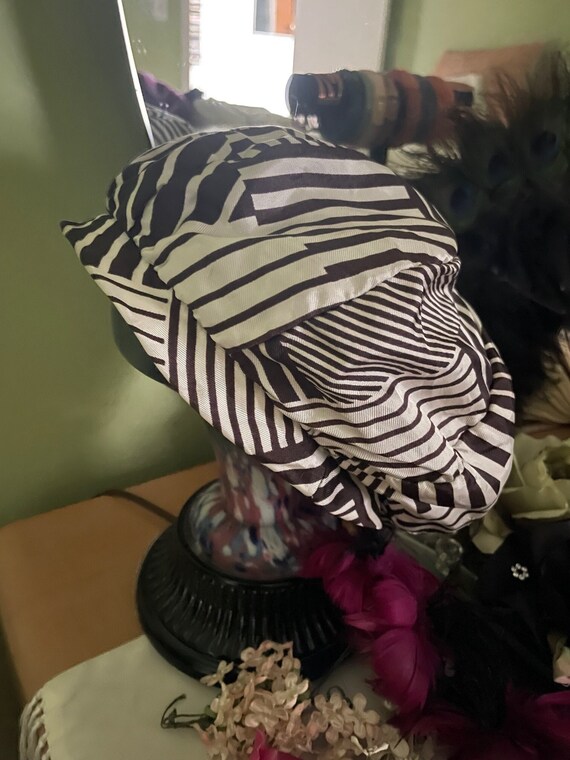 1960's Vintage Mod Cap Hat Beret Brown White Cream - Gem