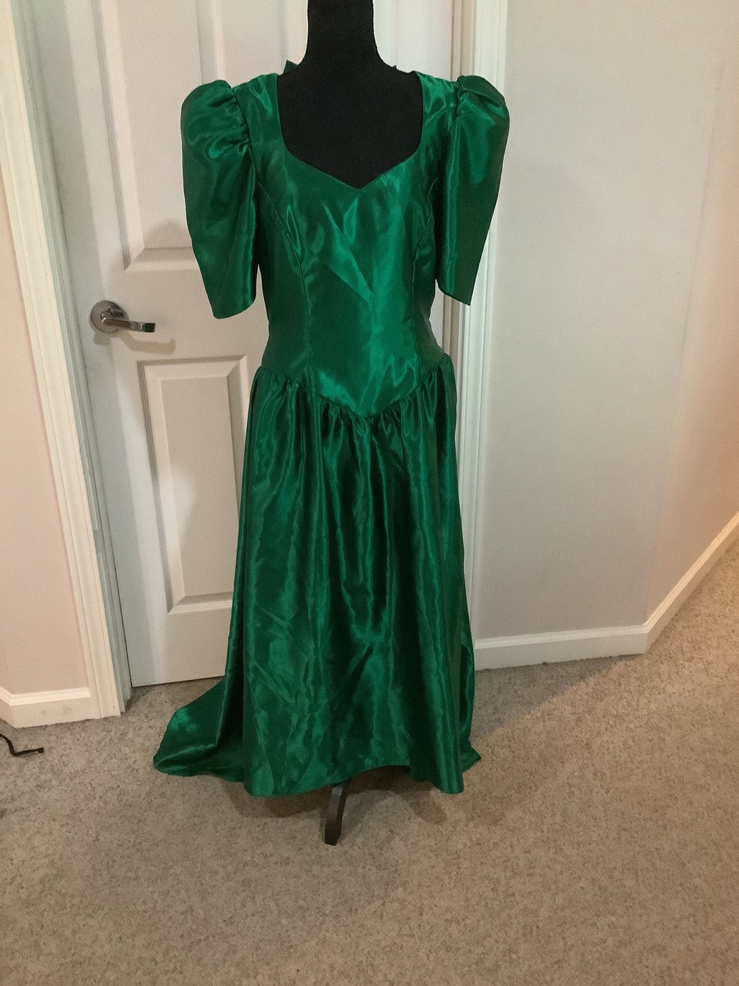 Vintage 80s Alfred Angelo Emerald Green Puff Sleeve Princess Waist ...