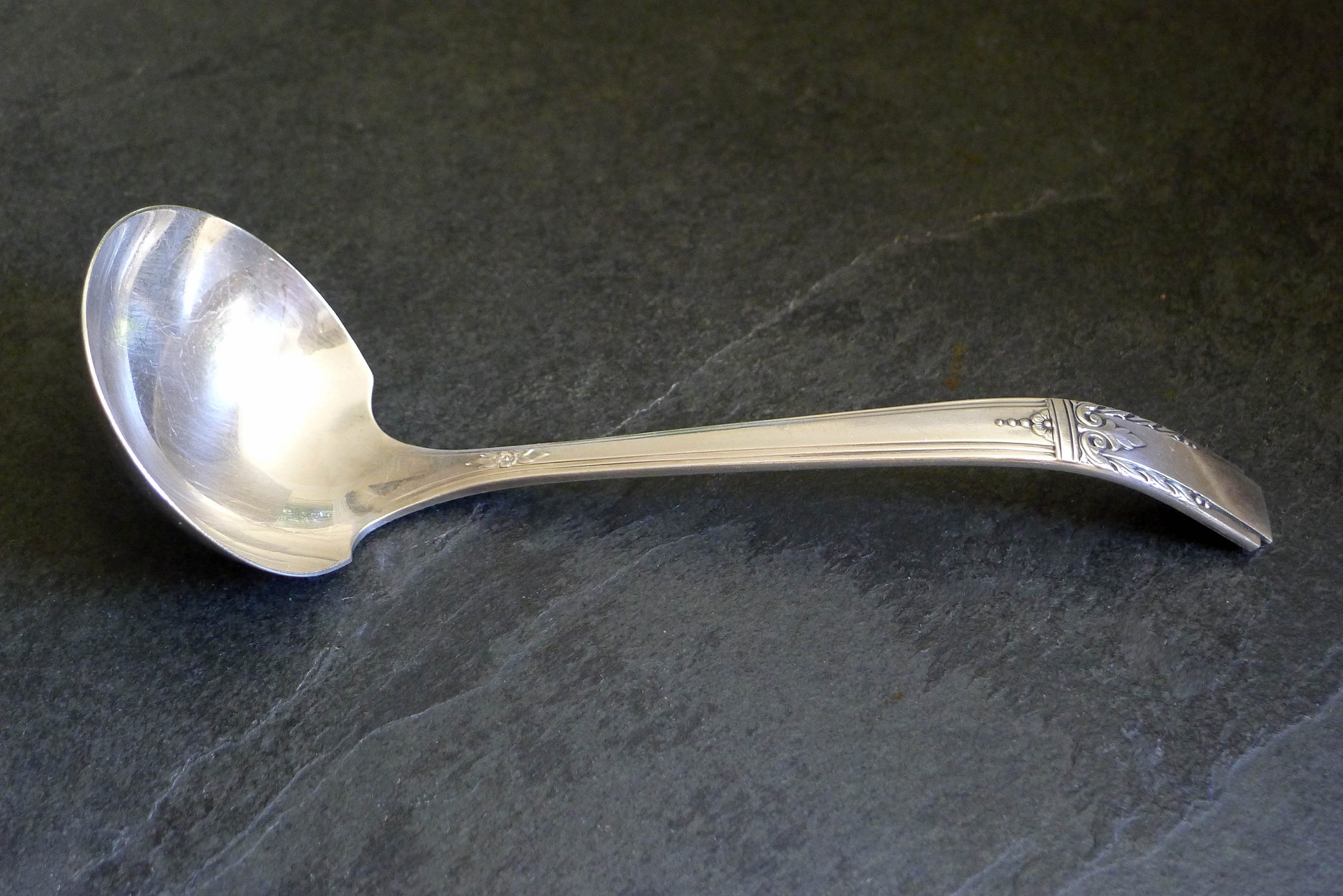 Vintage 1881 Rogers Oneida Ltd. Lady Drake Ladle Silverplate 1940 ...